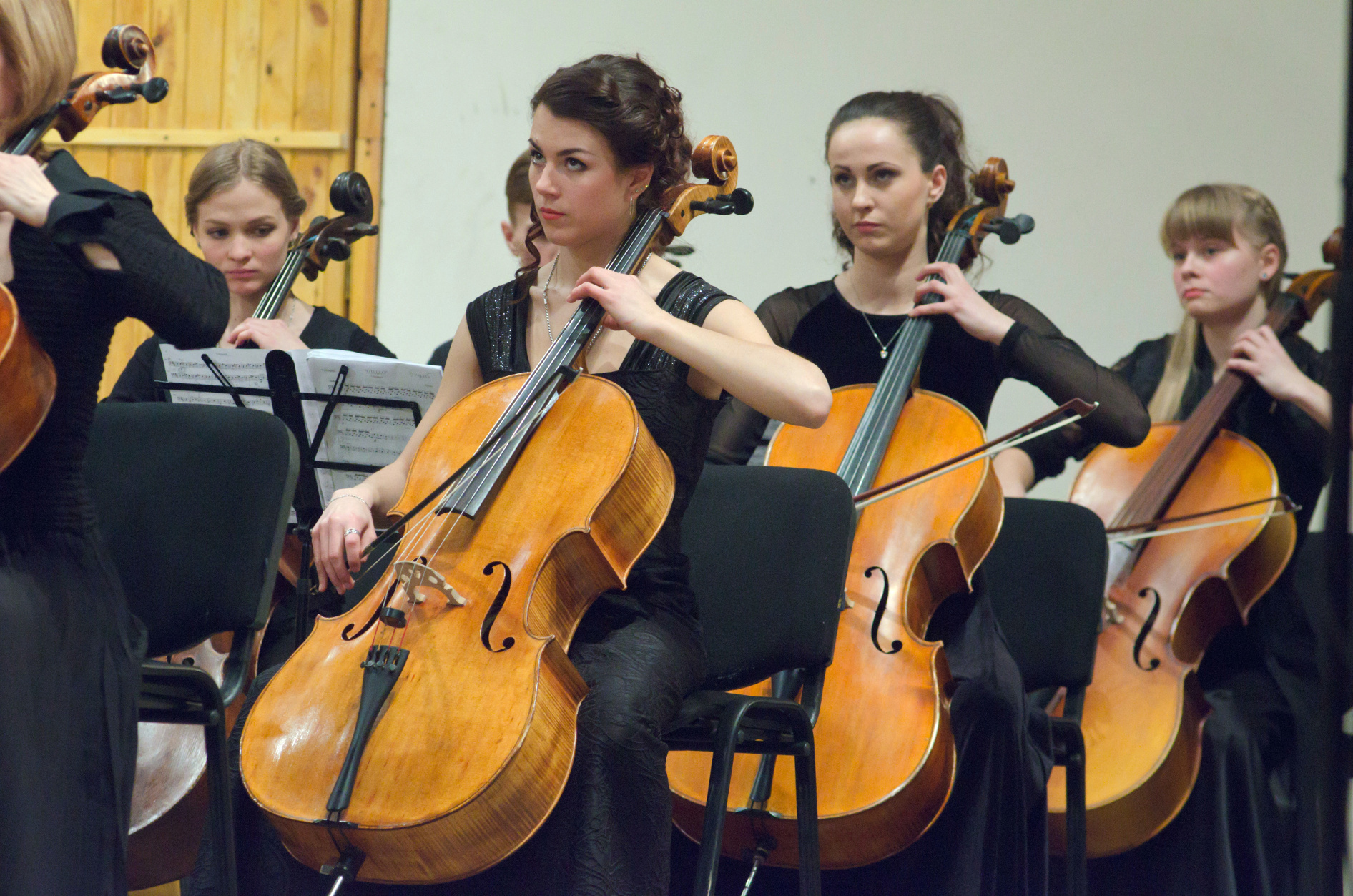 Learn To Play Cello AxialMusic Learn To Play Cello AxialMusic